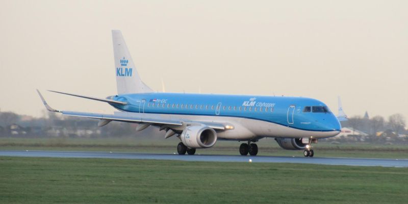 KLM cancelará vuelos diarios por mantenimiento urgente de Boeing 787 ...